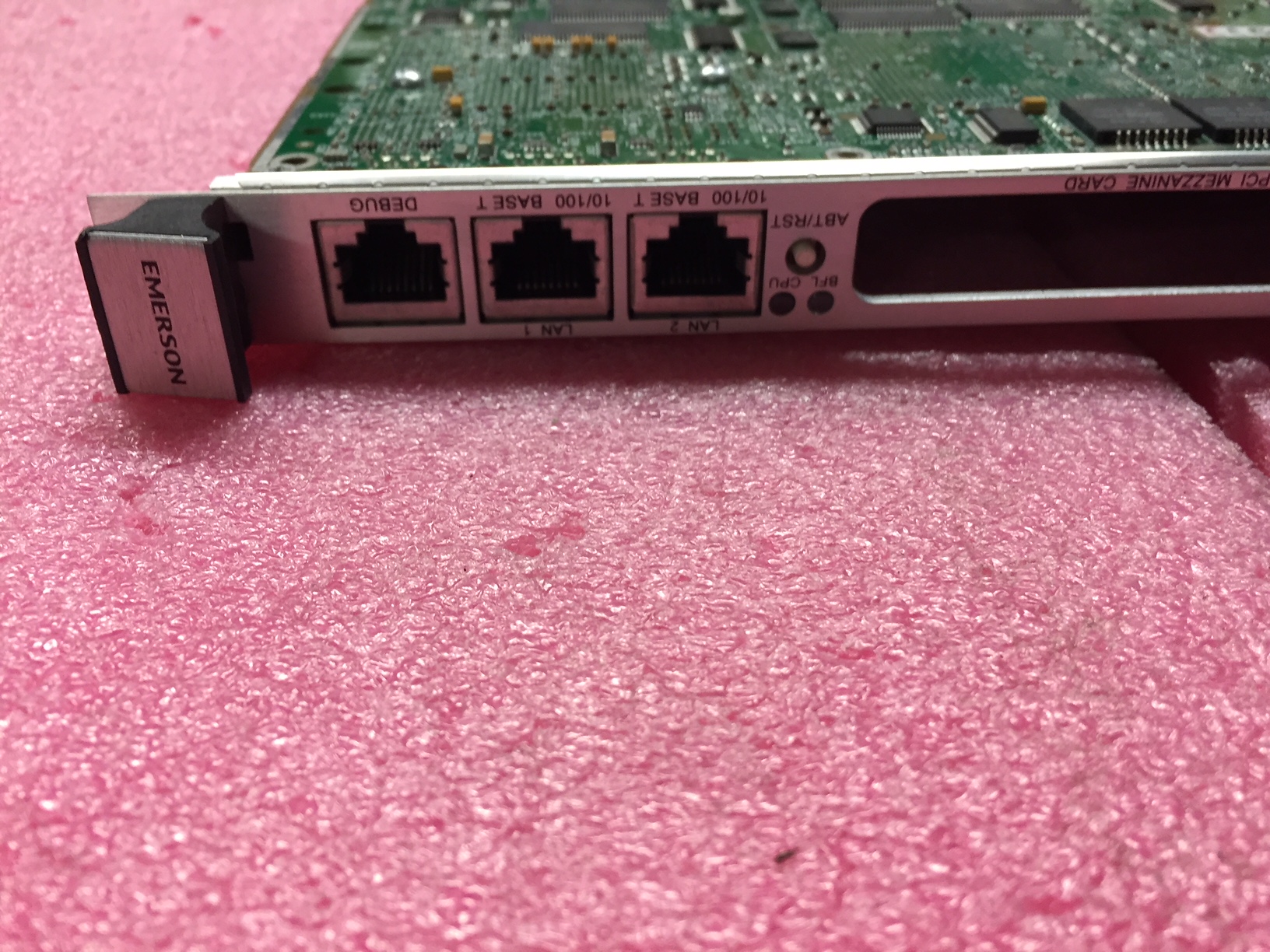 01-W3518F-82E – Digital Brothers Group